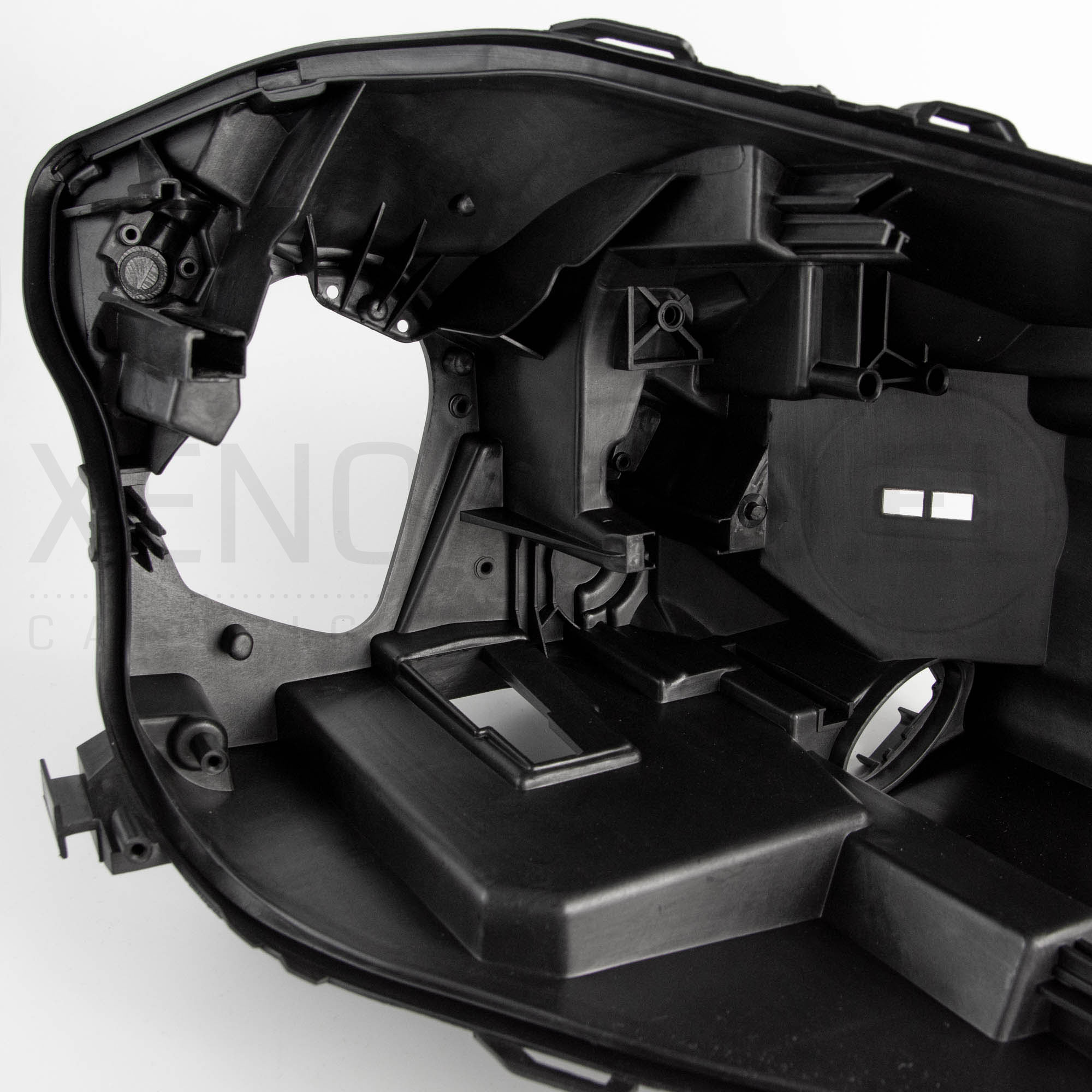 Mercedes - Benz A W176 2013 - 2015 Xenon Headlight Housing Right Side