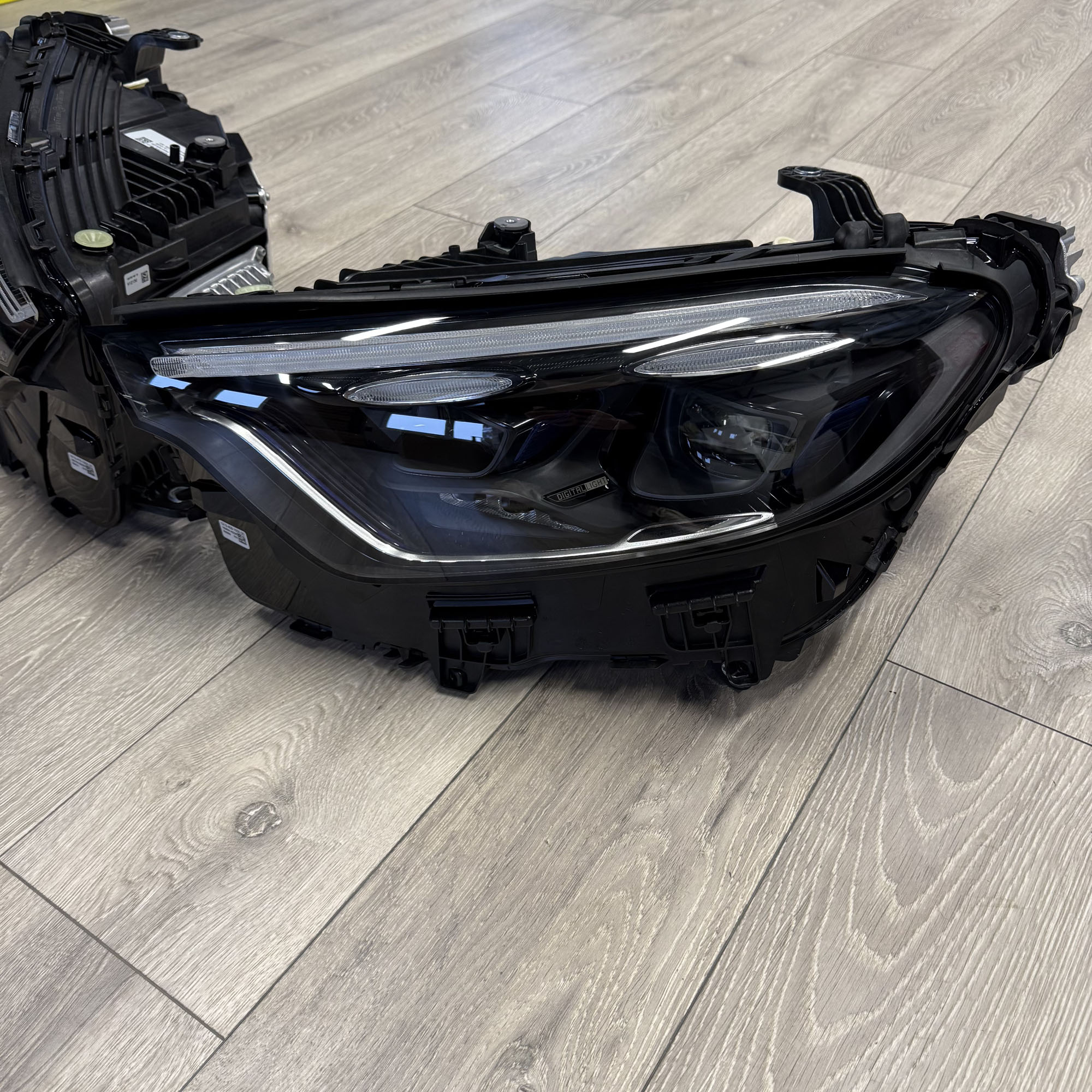 Mercedes - Benz GLC X254 C254 Digital Light Headlights Set