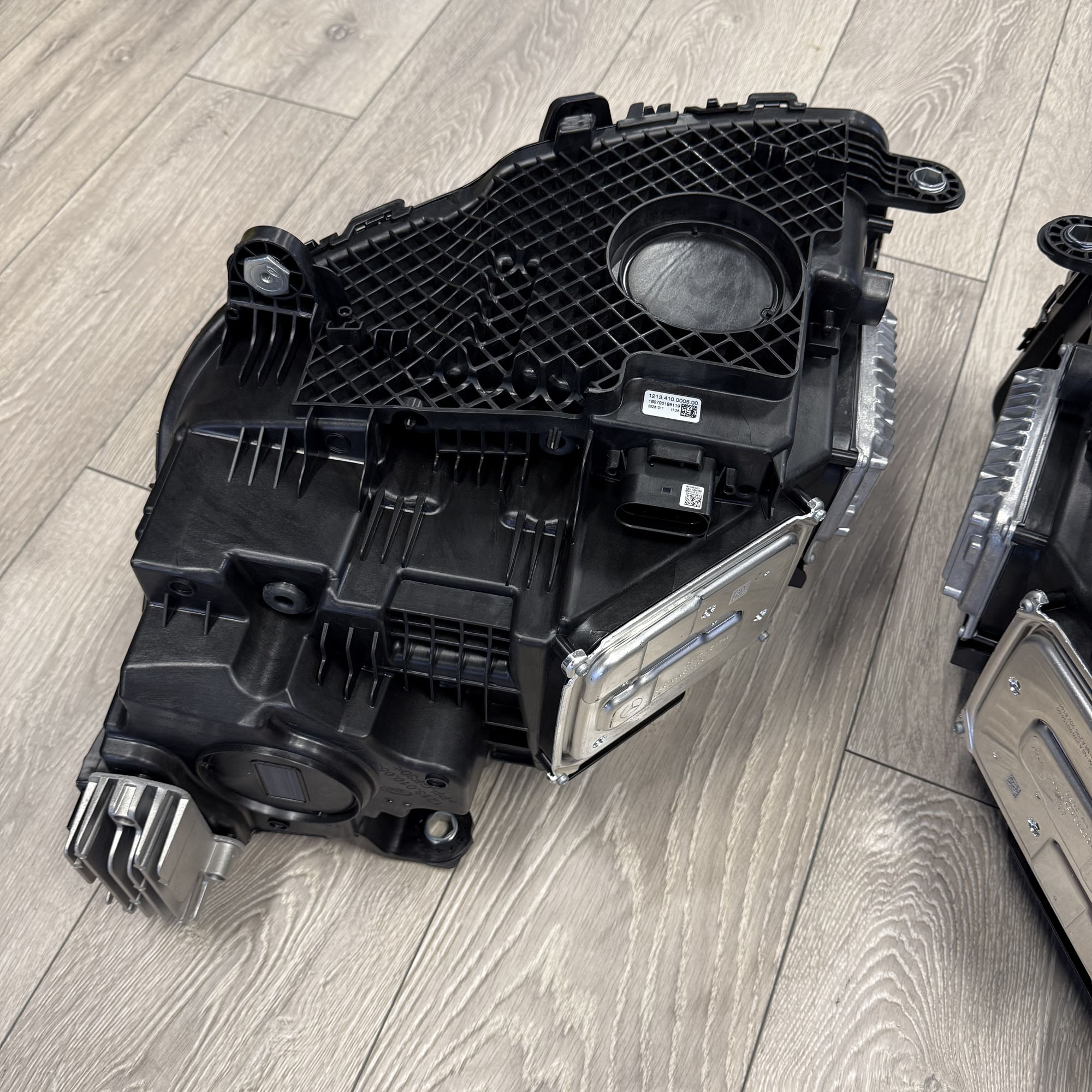 Mercedes - Benz GLC X254 C254 Digital Light Headlights Set