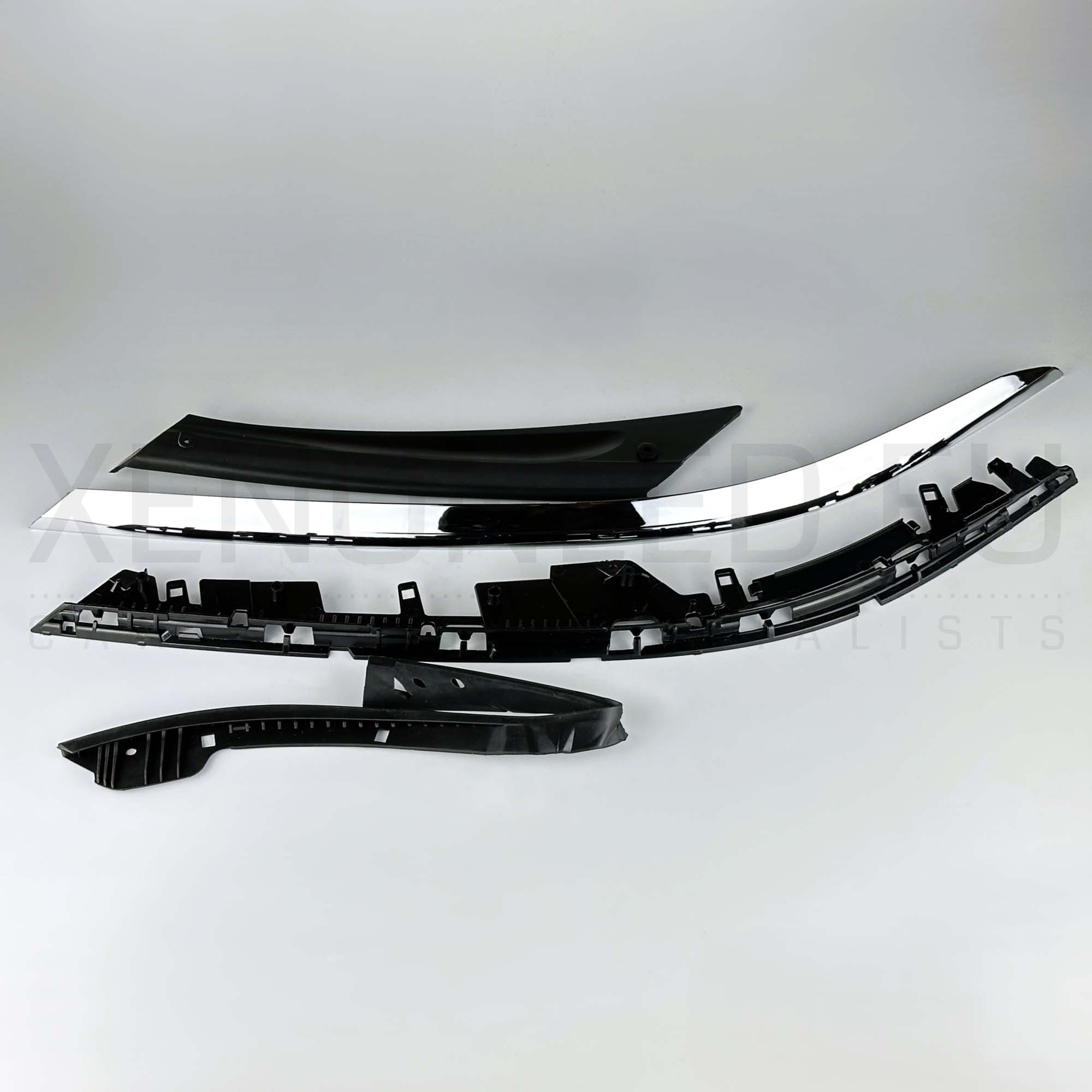 VW Passat B8 4-Piece Chrome Headlight Trim – Left Side (14–19)